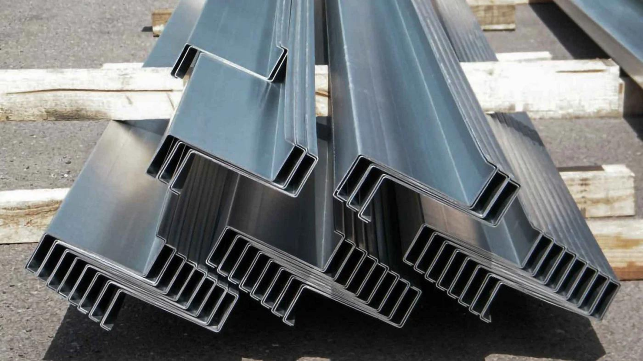 Galvanized Purlins for Sale - C Purlins and Z Purlins